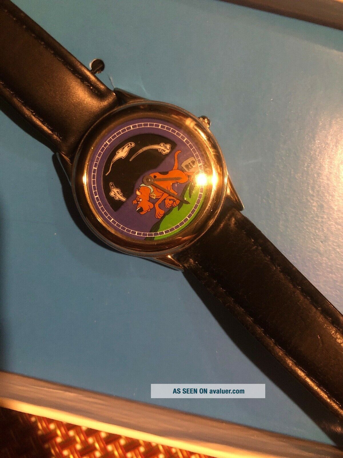 WARNER BROS Co. SCOOBY Doo Fossil Watch Stainless Steel & Leather ...