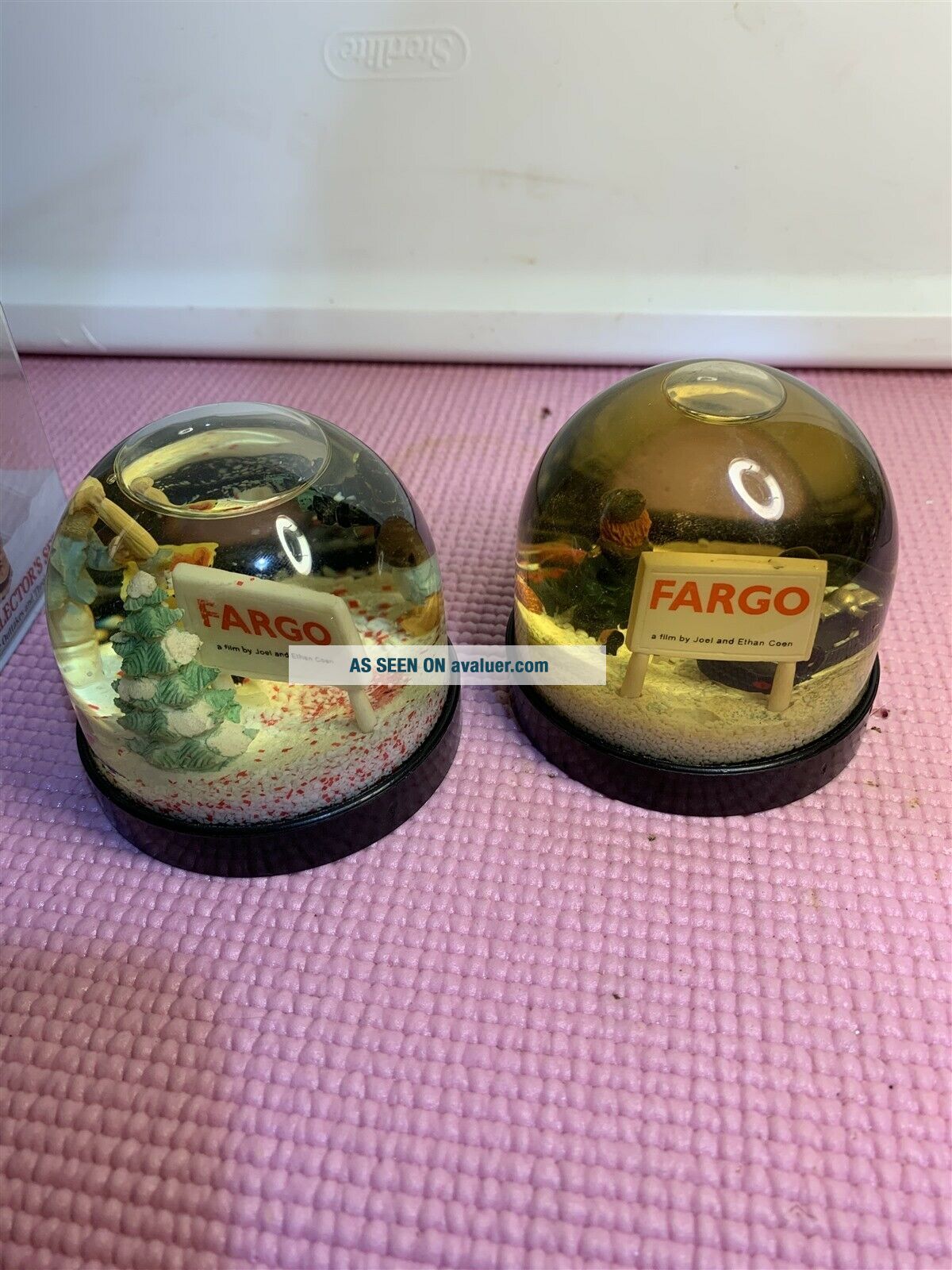 Fargo Movie Snow Globe 3” Tall Car Crash Scene And Woodchipper, Box ...