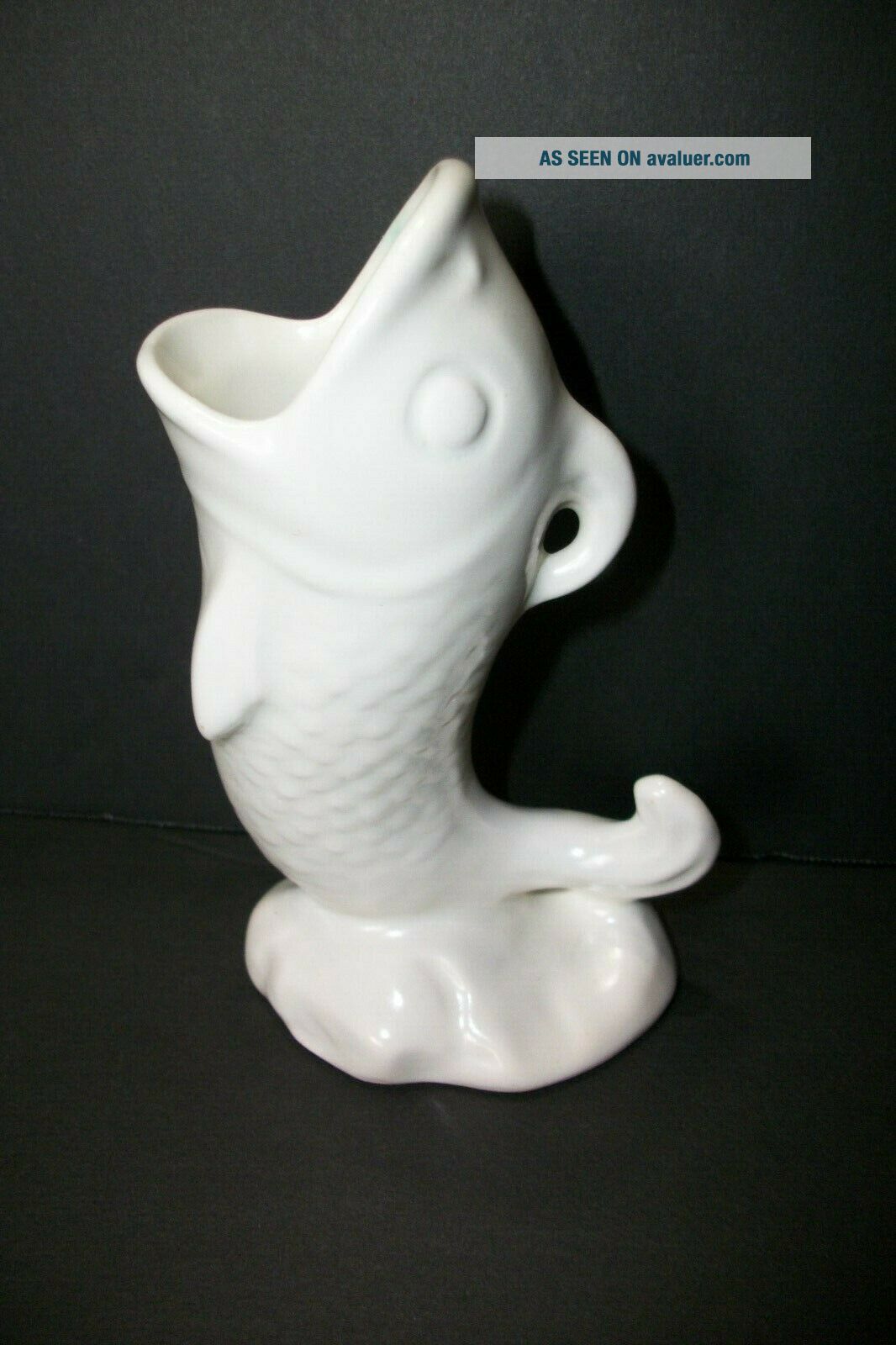 RED WING Pottery FISH ASH RECEIVER Big Mouth WHITE 879 | #12633461