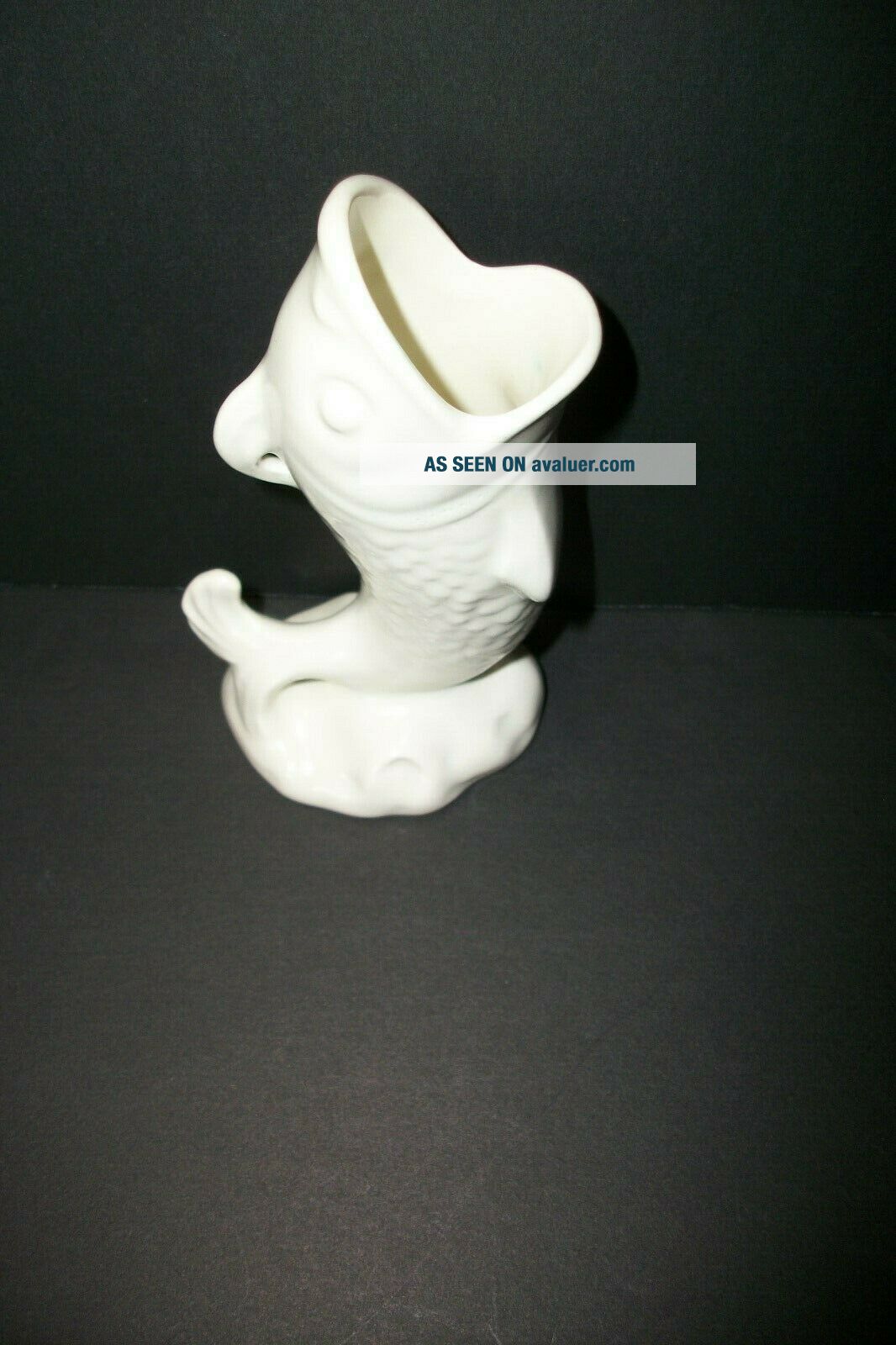 RED WING Pottery FISH ASH RECEIVER Big Mouth WHITE 879 | #12633461