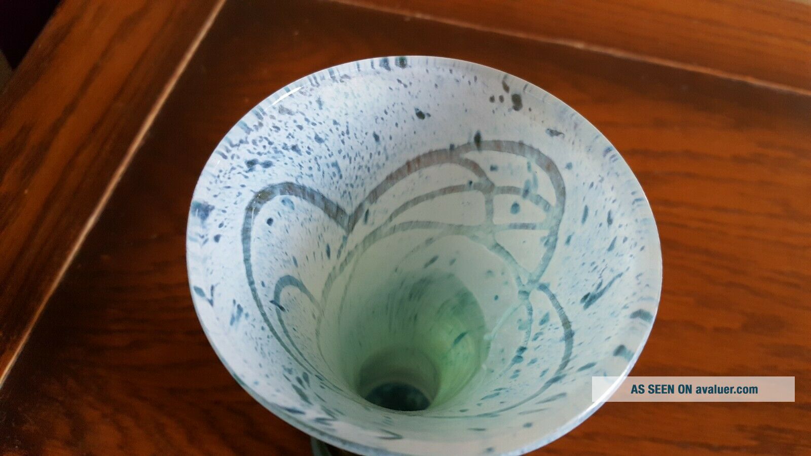 Gozo Glass Maltese Vase 17cm Tall Signed Green And Cream ‘Springtime ...