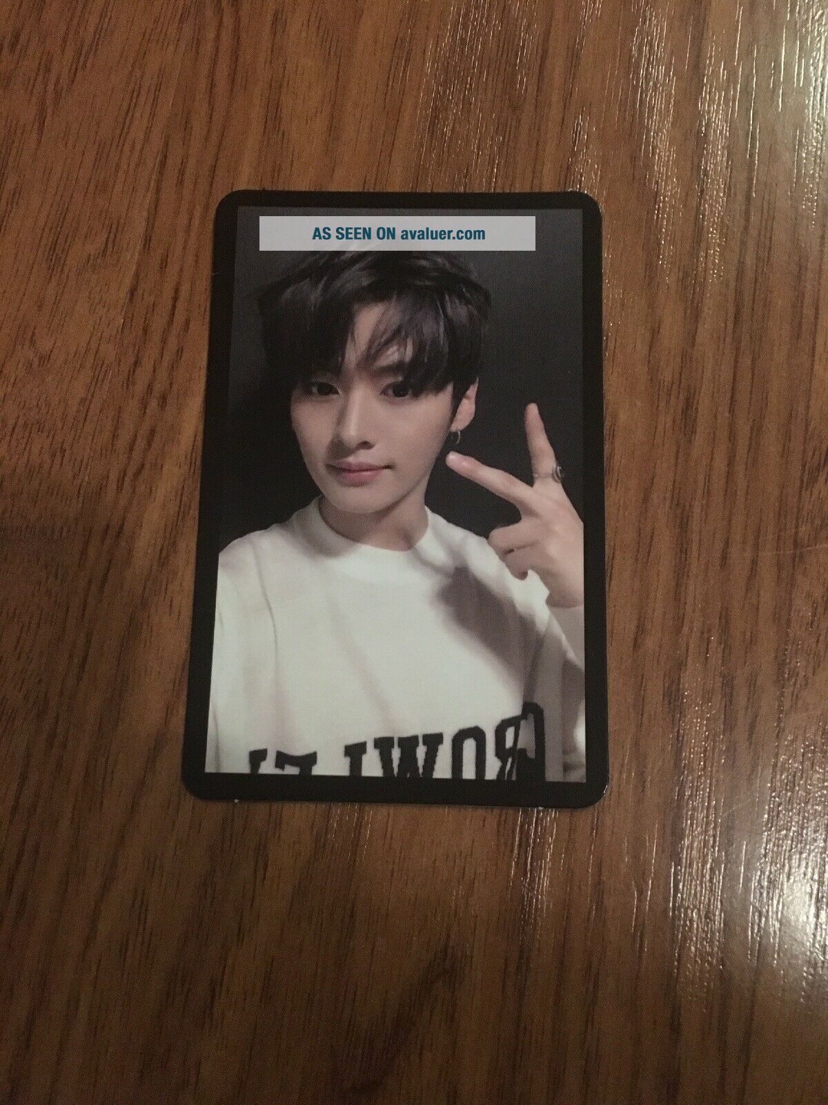 Stray Kids Yellow Wood Photocard (Lee Know/Minho Black Border) | #13252102