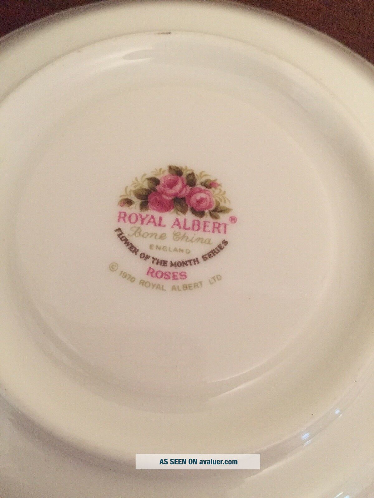 ROYAL ALBERT BONE CHINA JUNE FLOWER OF THE MONTH TEA CUP SAUCER ROSES ...
